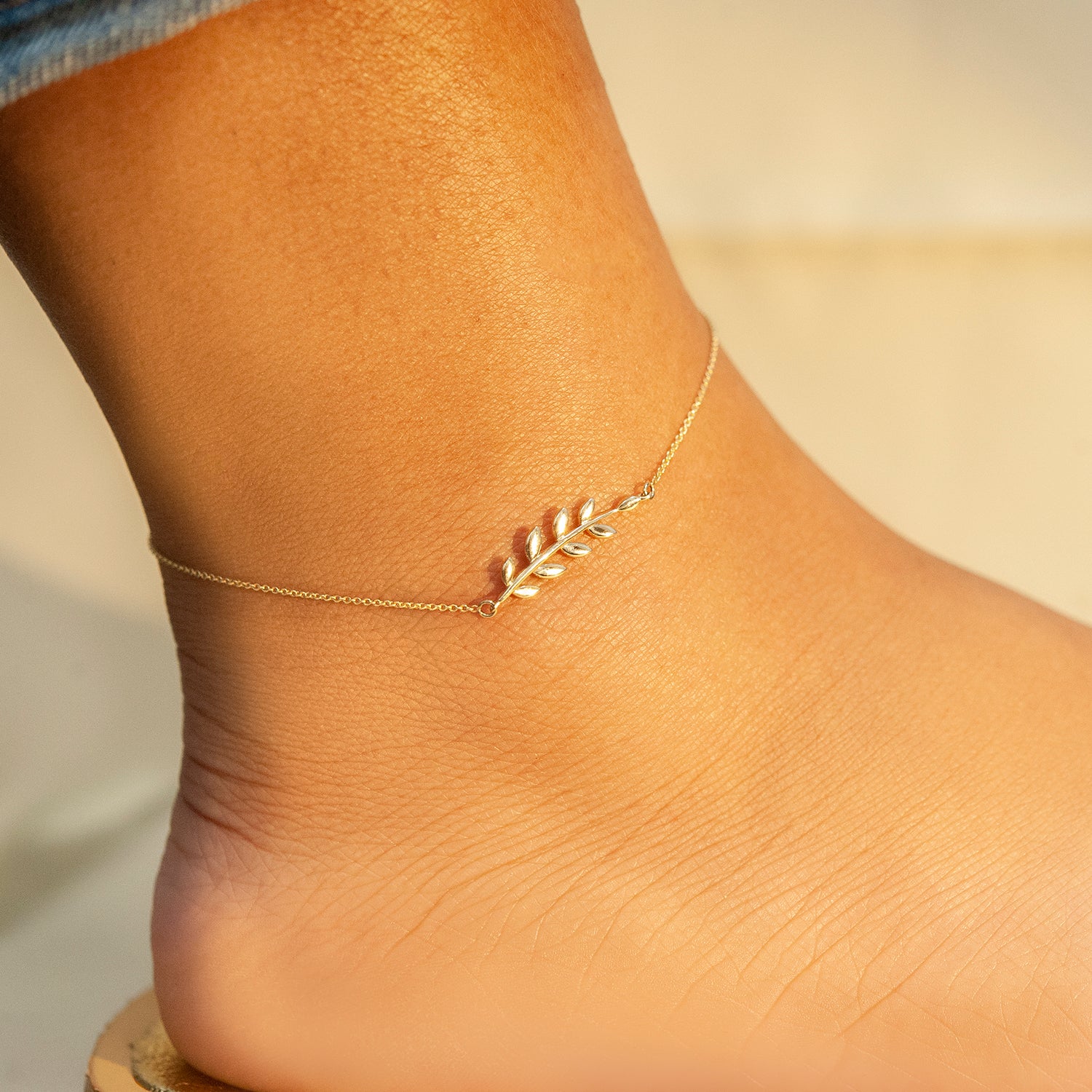 Anklets are Back on Trend – Miki and Jane